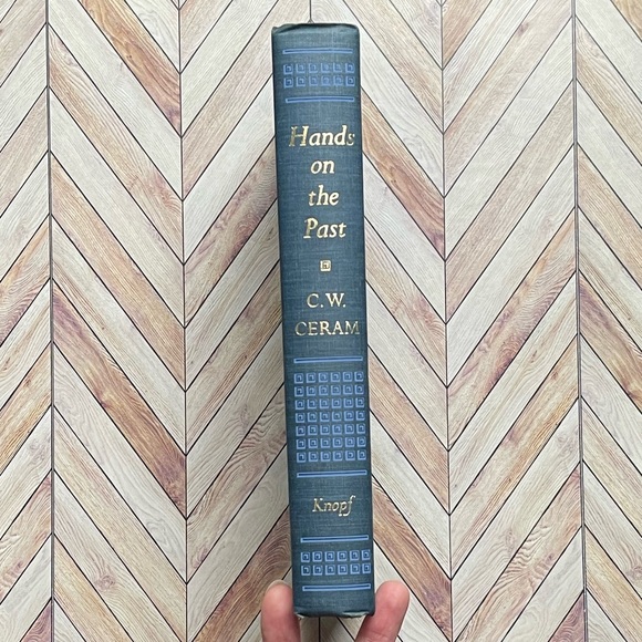 Vintage | Accents | 966 Vintage Hardcover Book Hands On The Past ...